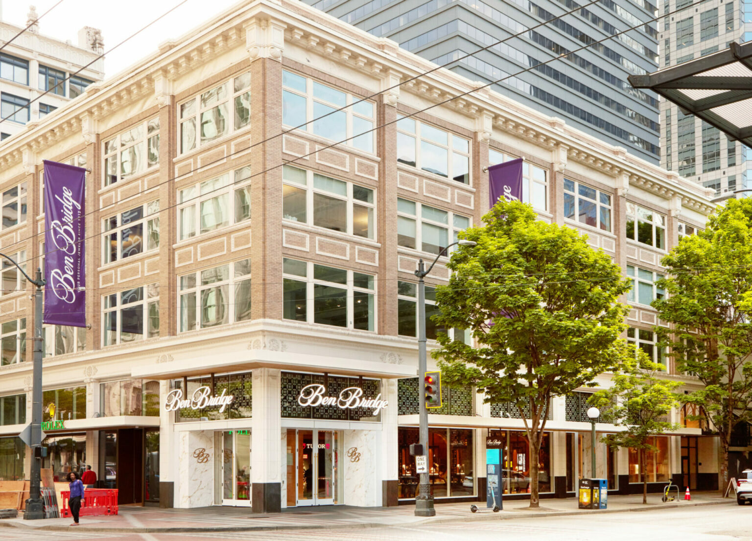 STEP INSIDE: First look at the Ben Bridge Jeweler flagship channeling ...